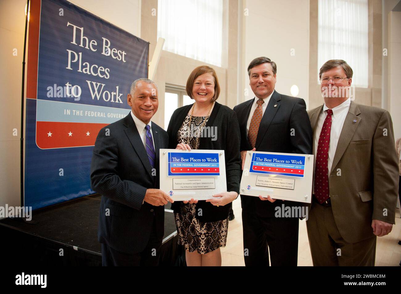 NASA-Administrator Charles Bolden (l bis r), NASA-Chief Human Capital ...