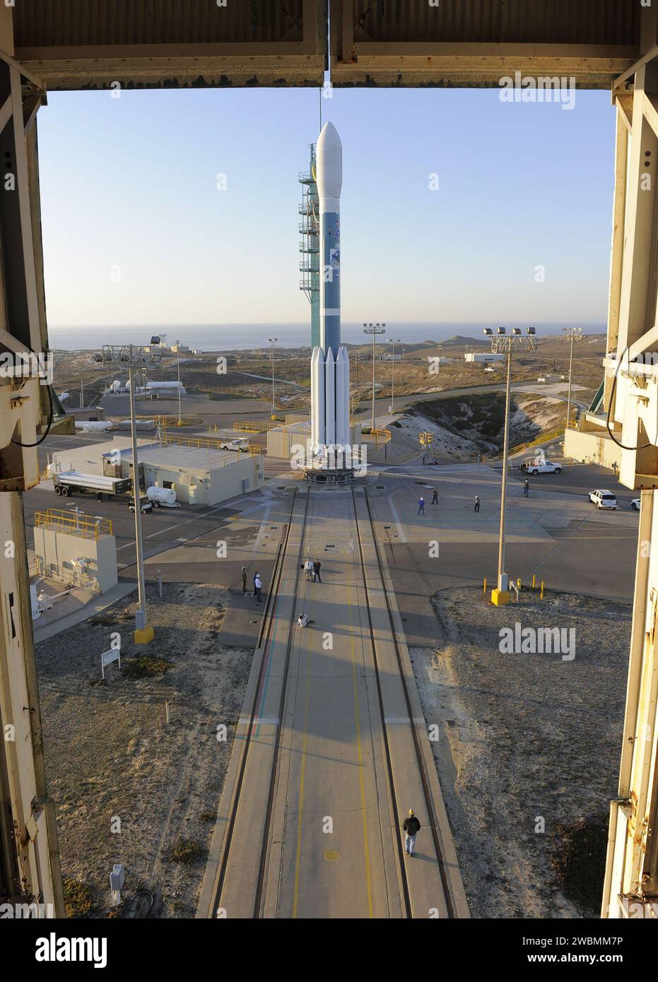 LUFTWAFFENSTÜTZPUNKT VANDENBERG, KALIFORNIEN – Im Space Launch Complex-2 der Luftwaffenbasis ...