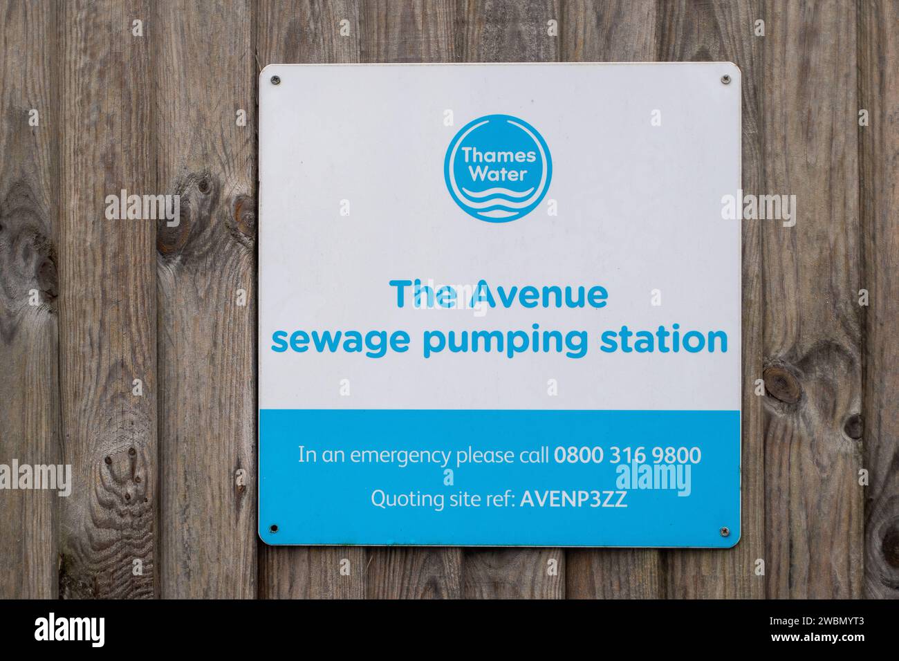 Wraysbury, Großbritannien. Januar 2024. Eine Pumpstation für ...