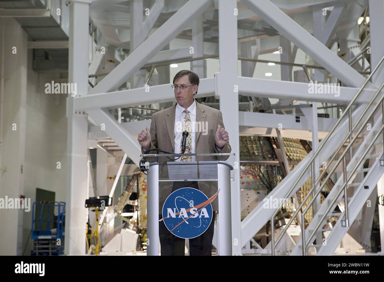 CAPE CANAVERAL, Fla. – Im Operations and Checkout Building OandC im ...