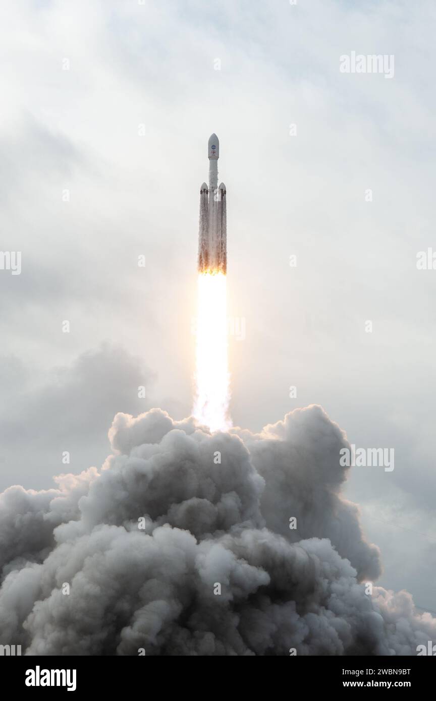 Die NASA-Raumsonde Psyche, die sich auf einer SpaceX Falcon Heavy ...