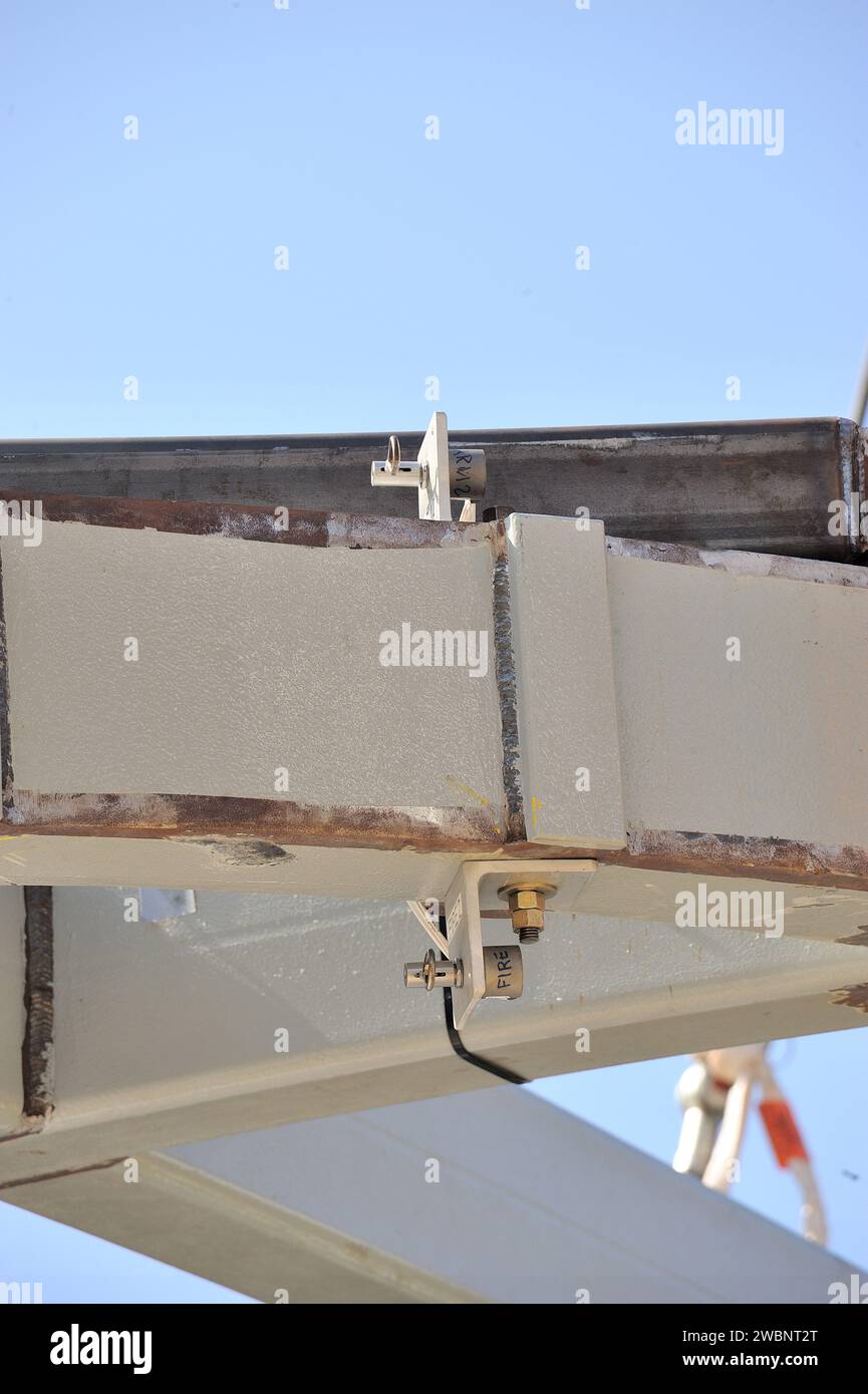 ORION Project-(SPLASH) Structural Passiv Landing Attenuation for ...