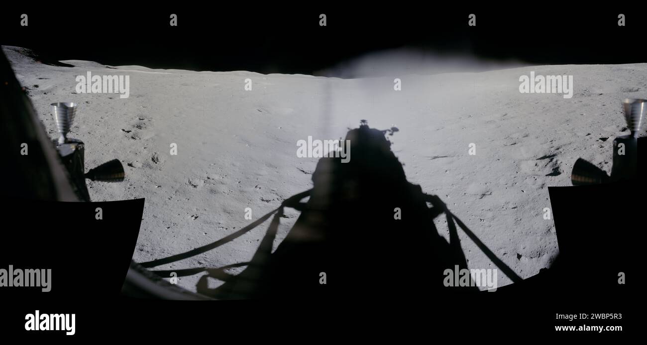 Jsc2012e052597 – Panoramaansicht vom Apollo 16 Lunar Module (LM ...