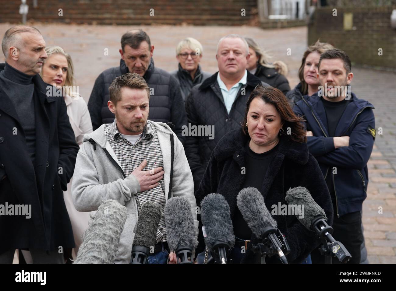 Sam Phillips, der Vater von Alfie Phillips, mit seiner derzeitigen ...