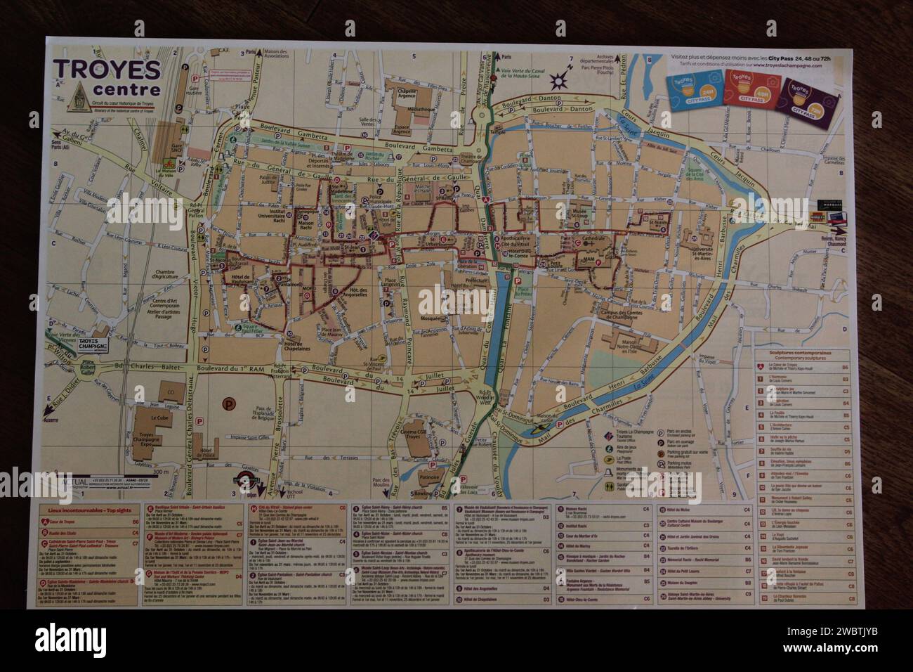 Hauts de seine map -Fotos und -Bildmaterial in hoher Auflösung – Alamy