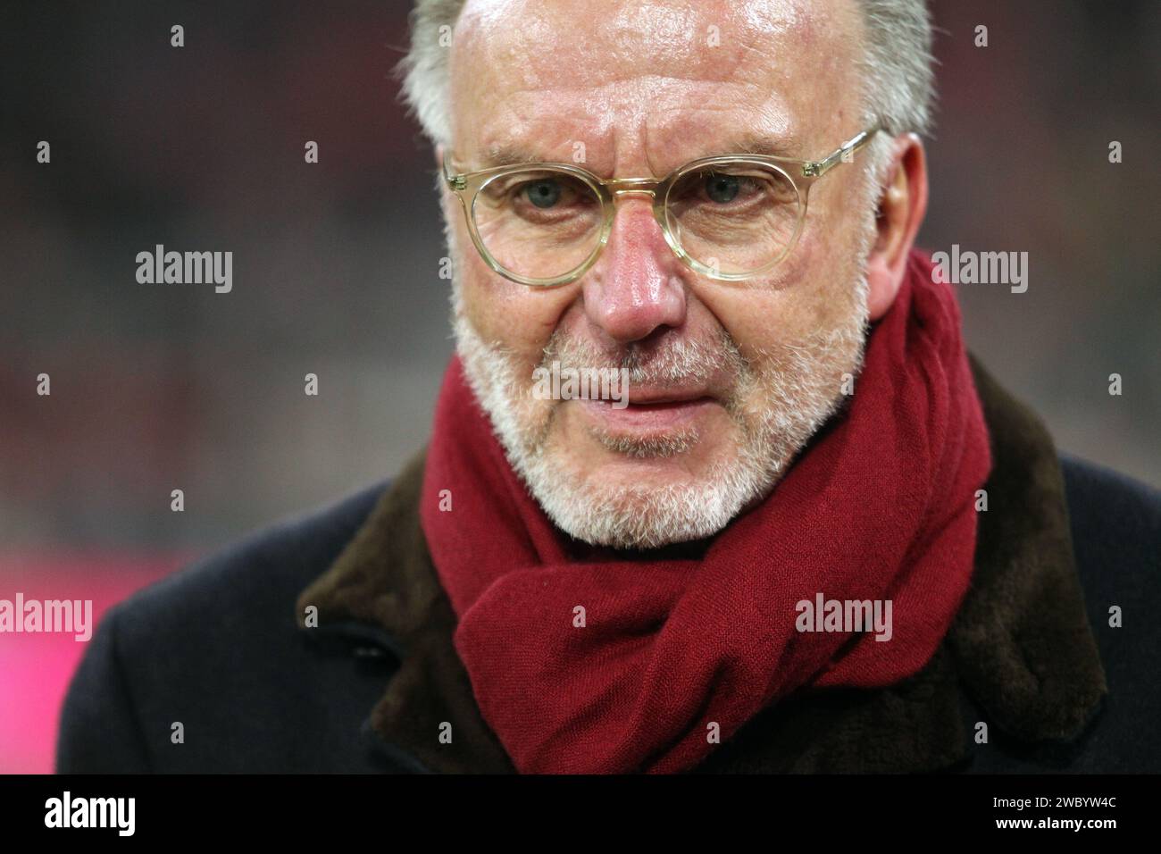 MÜNCHEN, Deutschland. , . Karl-Heinz Rummenigge vor dem Fußball-Bundesliga-Spiel zwischen dem FC ...