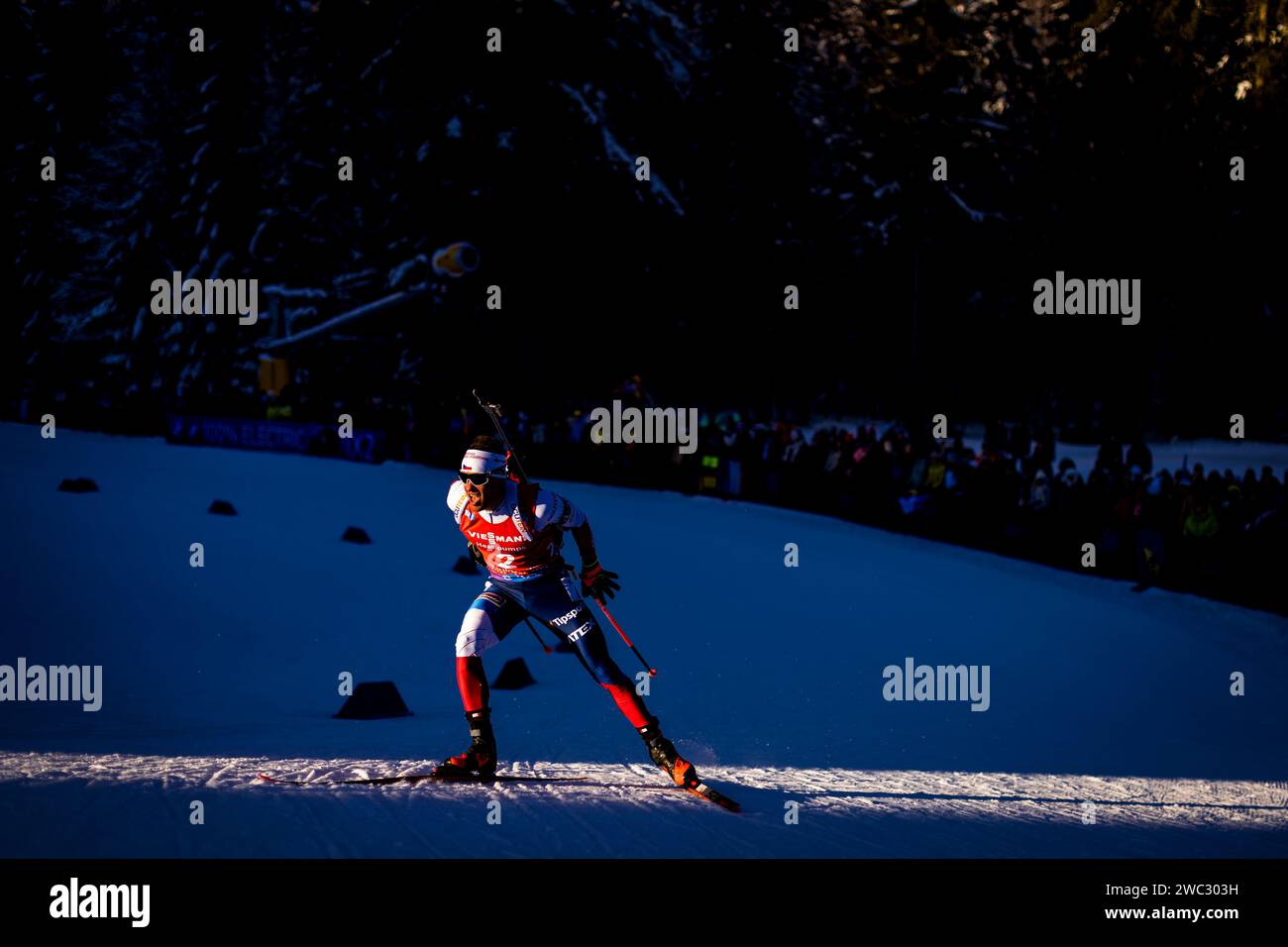 Der Tschechische Michal Krcmar tritt am 13. Januar 2024 beim Biathlon ...