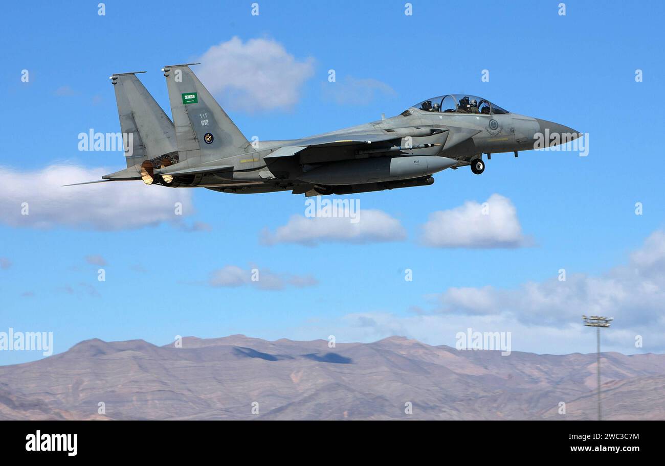 Ein Kampfflugzeug der Royal Saudi Air Force RSAF vom Typ McDonnell ...