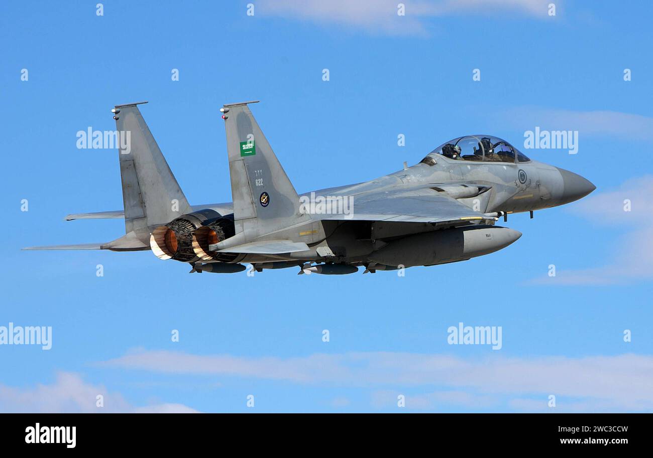 Ein Kampfflugzeug der Royal Saudi Air Force RSAF vom Typ McDonnell ...