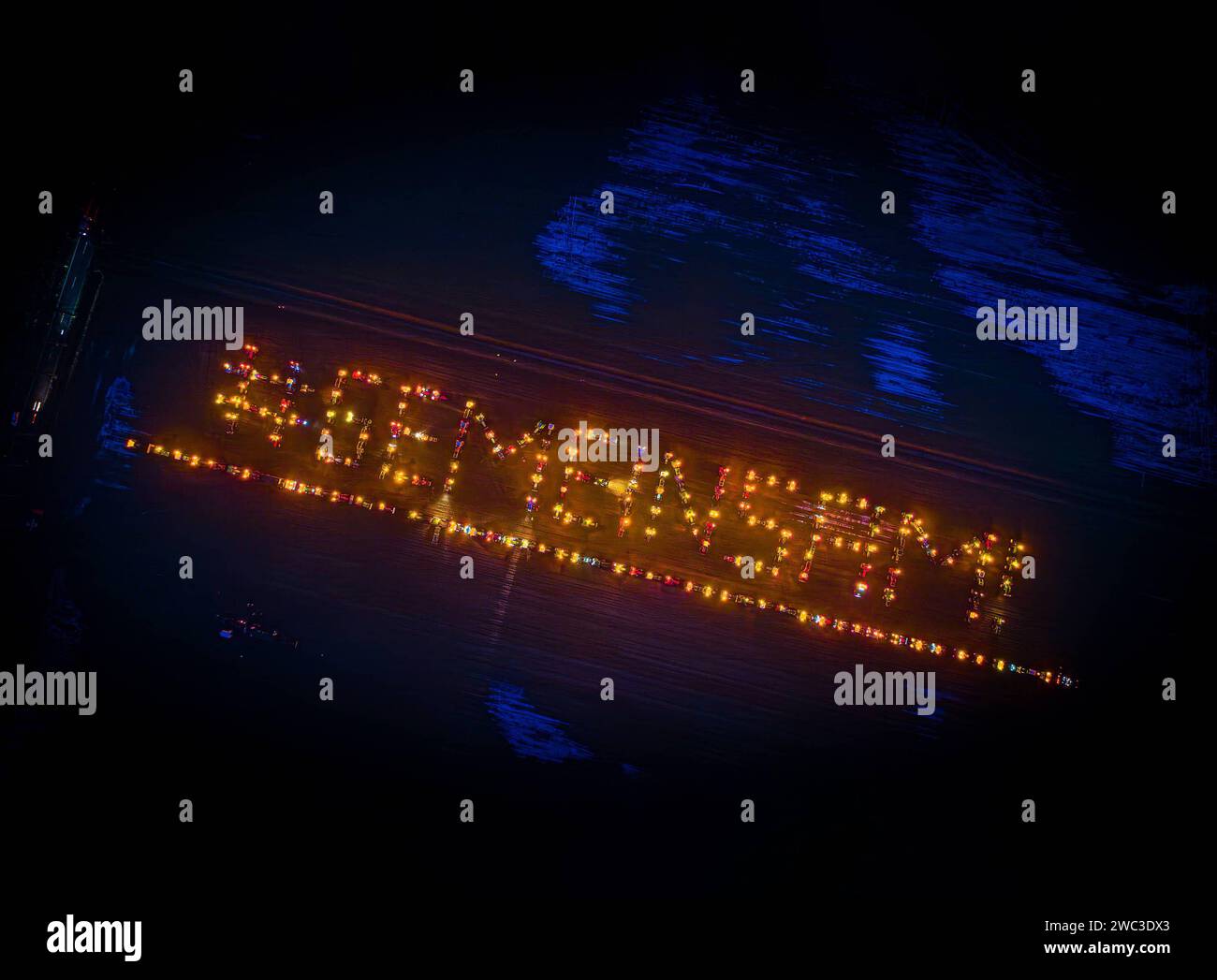 Luftbild Bauernprotest Aktion Gemeinsam - Luftaufnahme von Traktoren ...
