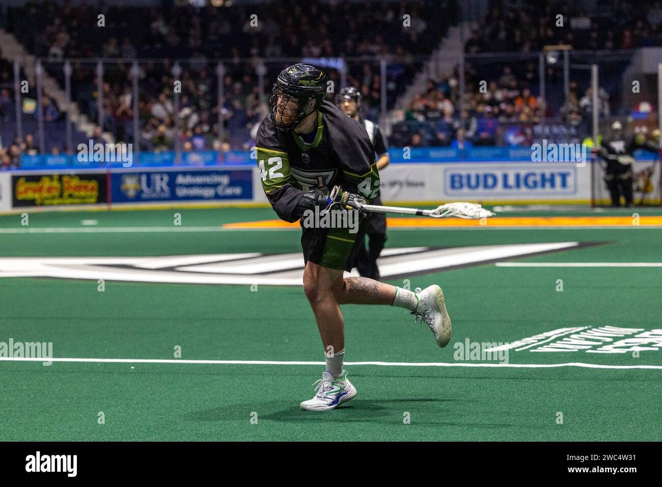 13. Januar 2024: Rochester Knighthawks Forward Kyle Waters (52) trifft ...