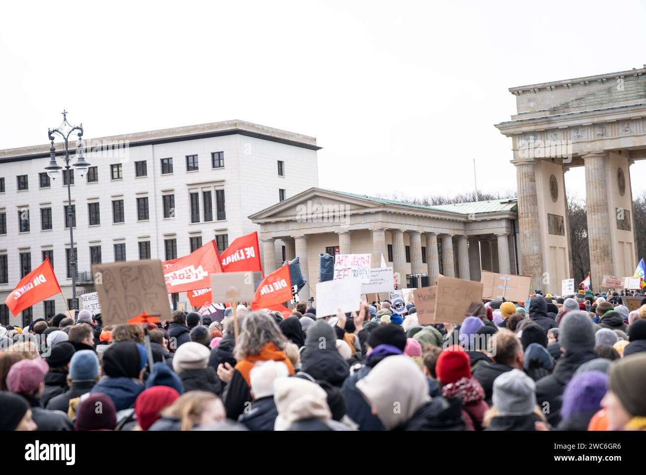 Berliner Protest gegen AFD-Rechten und Bauern, die im Januar 2024 ...