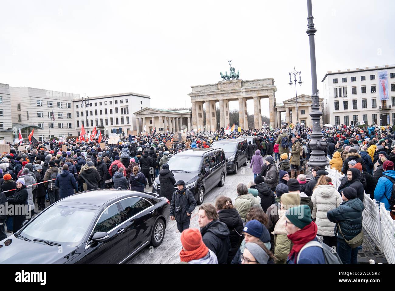 Berliner Protest gegen AFD-Rechten und Bauern, die im Januar 2024 ...