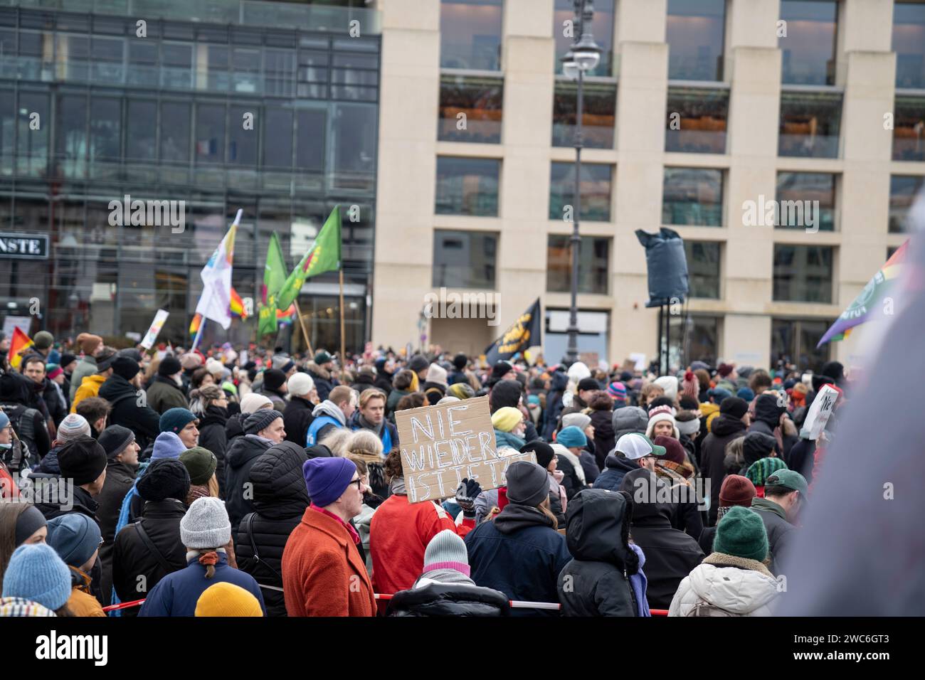 Berliner Protest gegen AFD-Rechten und Bauern, die im Januar 2024 ...