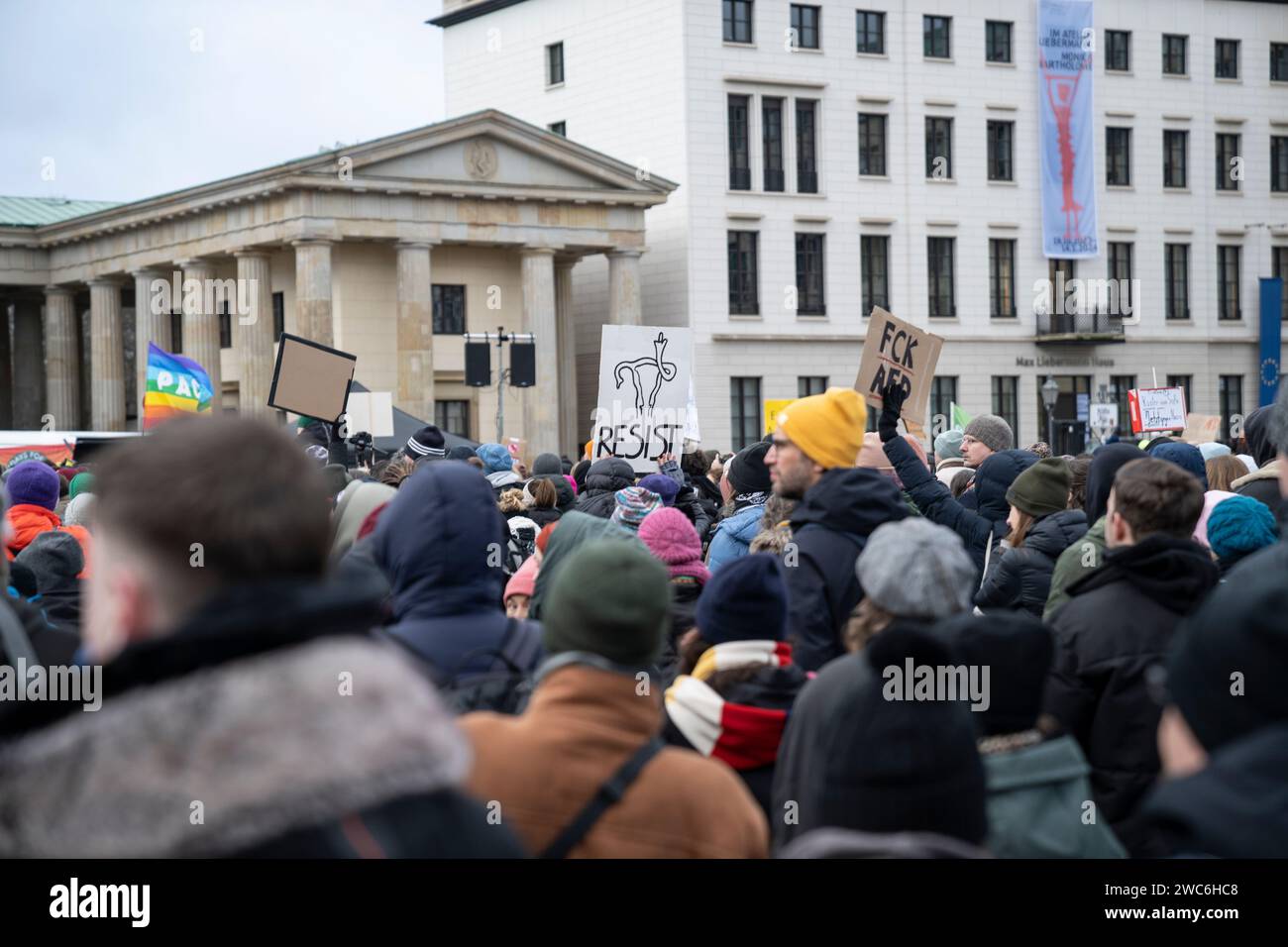 Berliner Protest gegen AFD-Rechten und Bauern, die im Januar 2024 ...