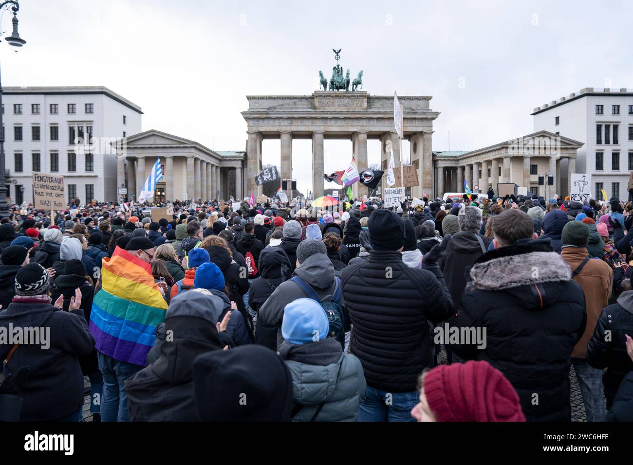 Berliner Protest gegen AFD-Rechten und Bauern, die im Januar 2024 ...