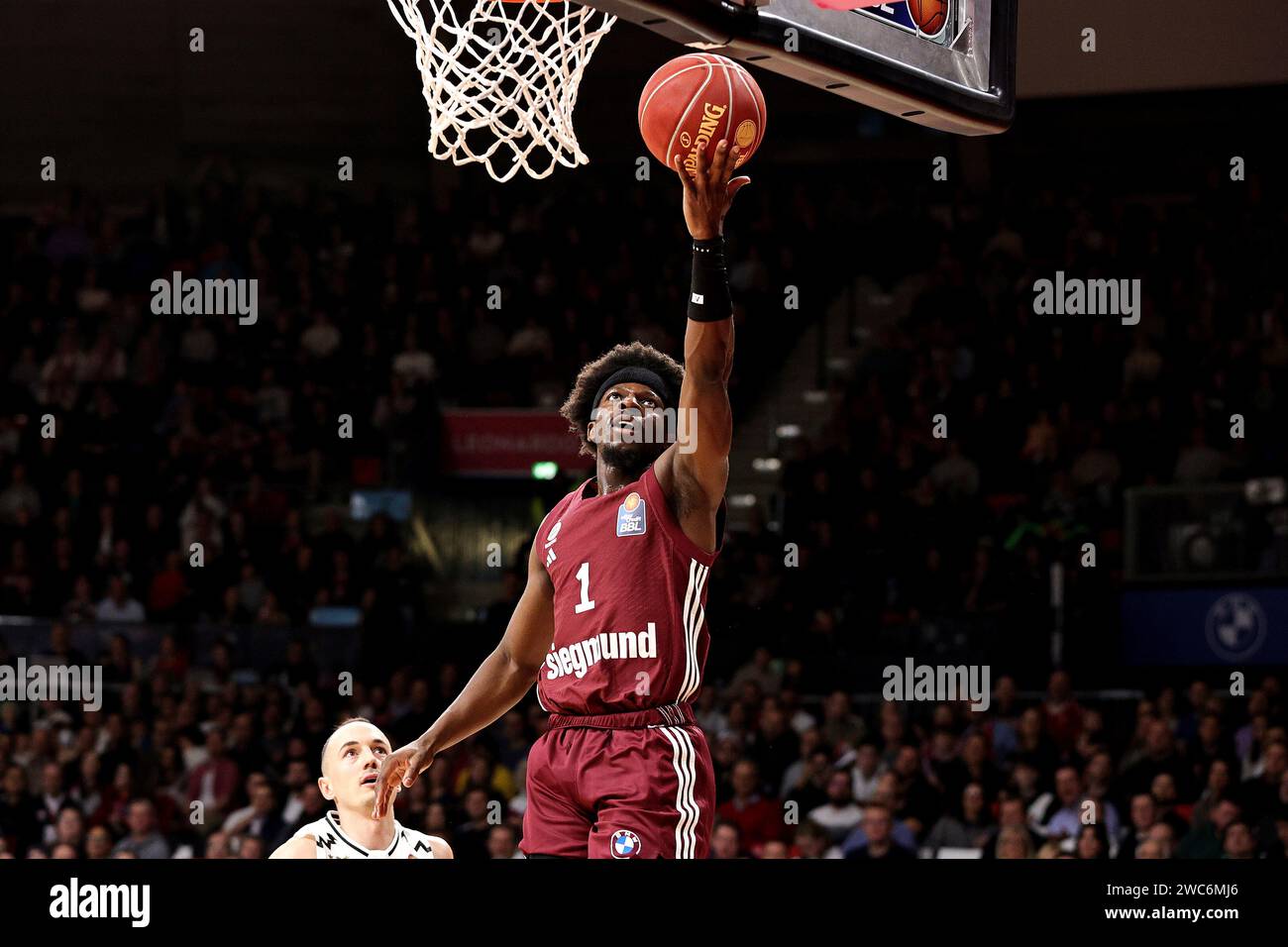 Fc bayern basketball gegen bamberg baskets -Fotos und -Bildmaterial in ...