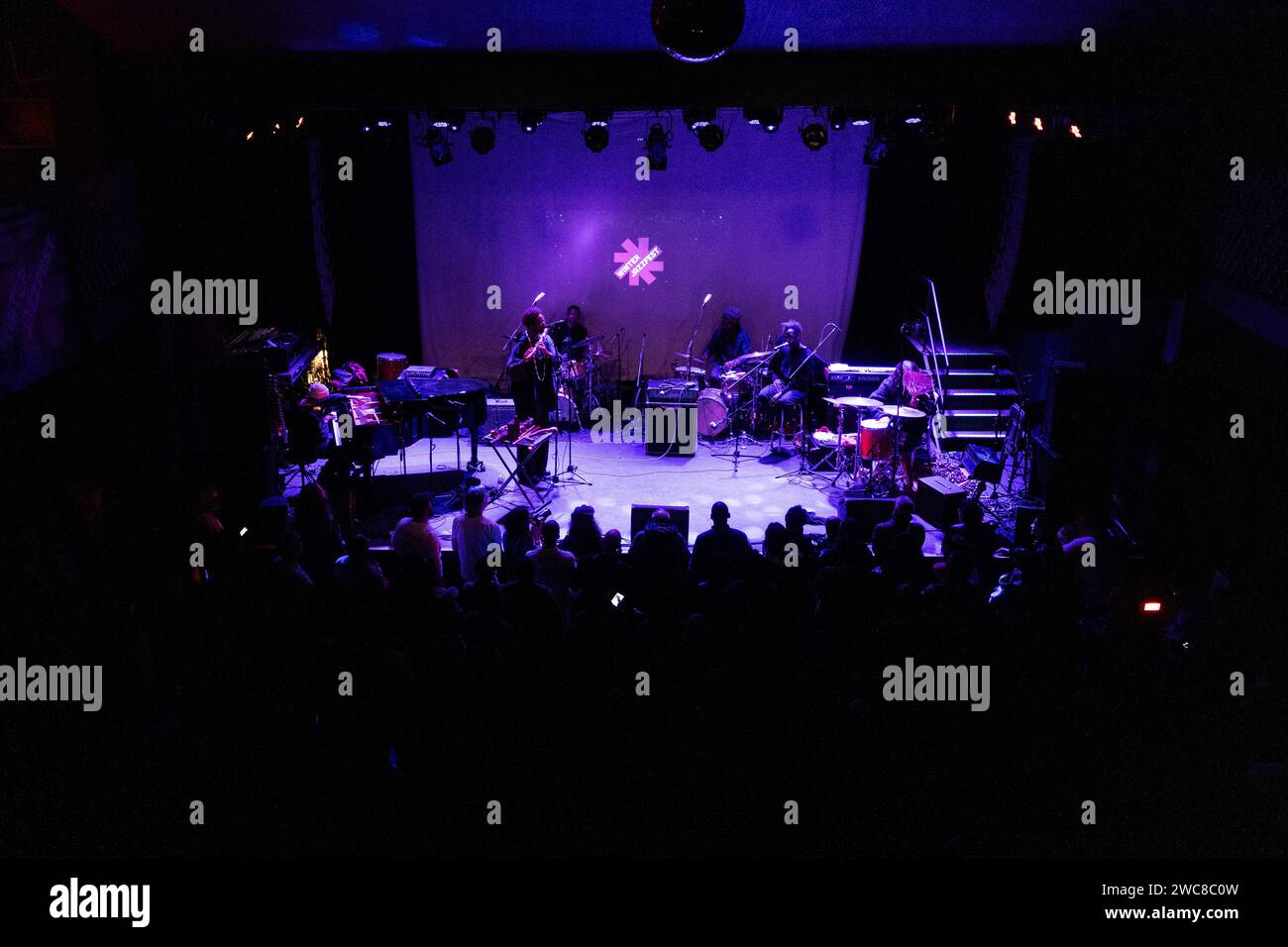 Shabaka tritt am 13. Januar 2024 mit Jason Moran, Carlos Nino und Saul ...