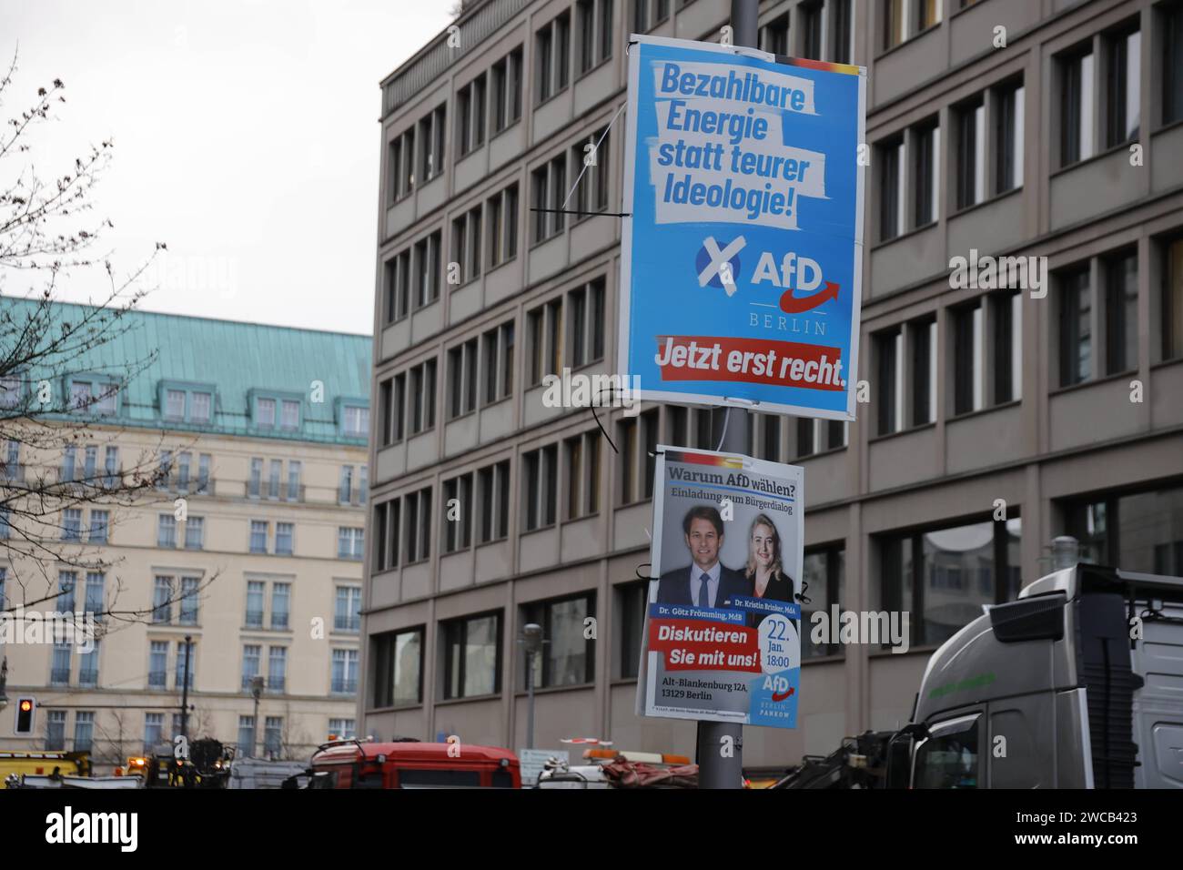 AFD Wahlplakate, Deutschland, Berlin, Bauern-Demo, Protests unter dem ...