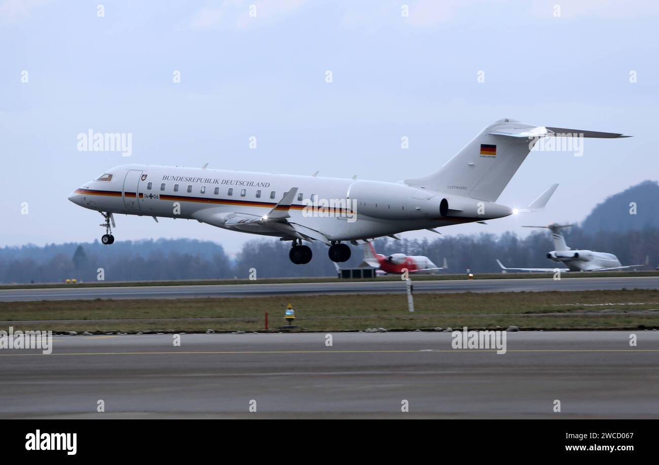 Ein Flugzeug der Flugbereitschaft der deutschen Luftwaffe vom Typ ...