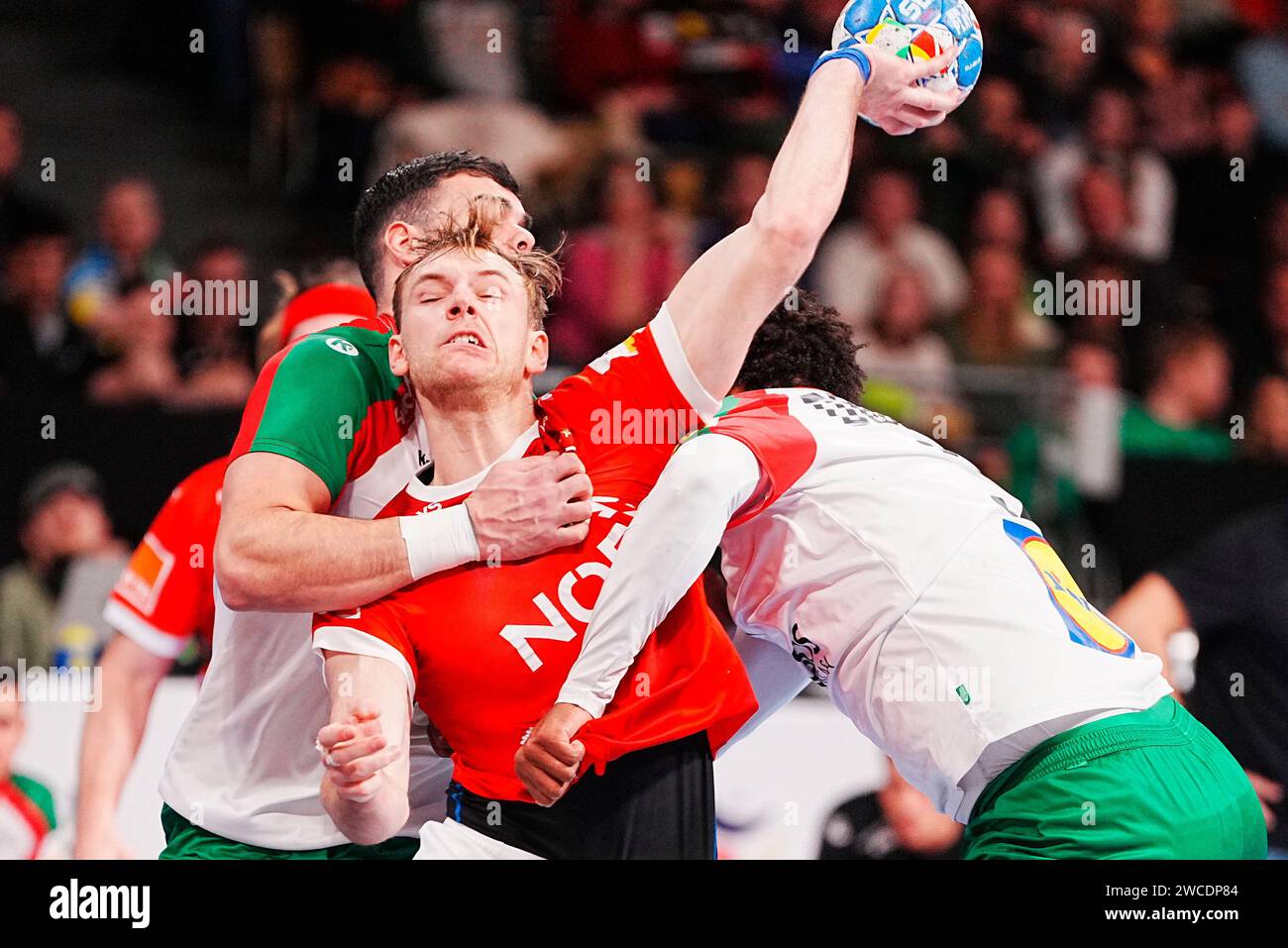 Denmarks Mathias Gidsel während des EHF Euro 2024-Spiels zwischen ...
