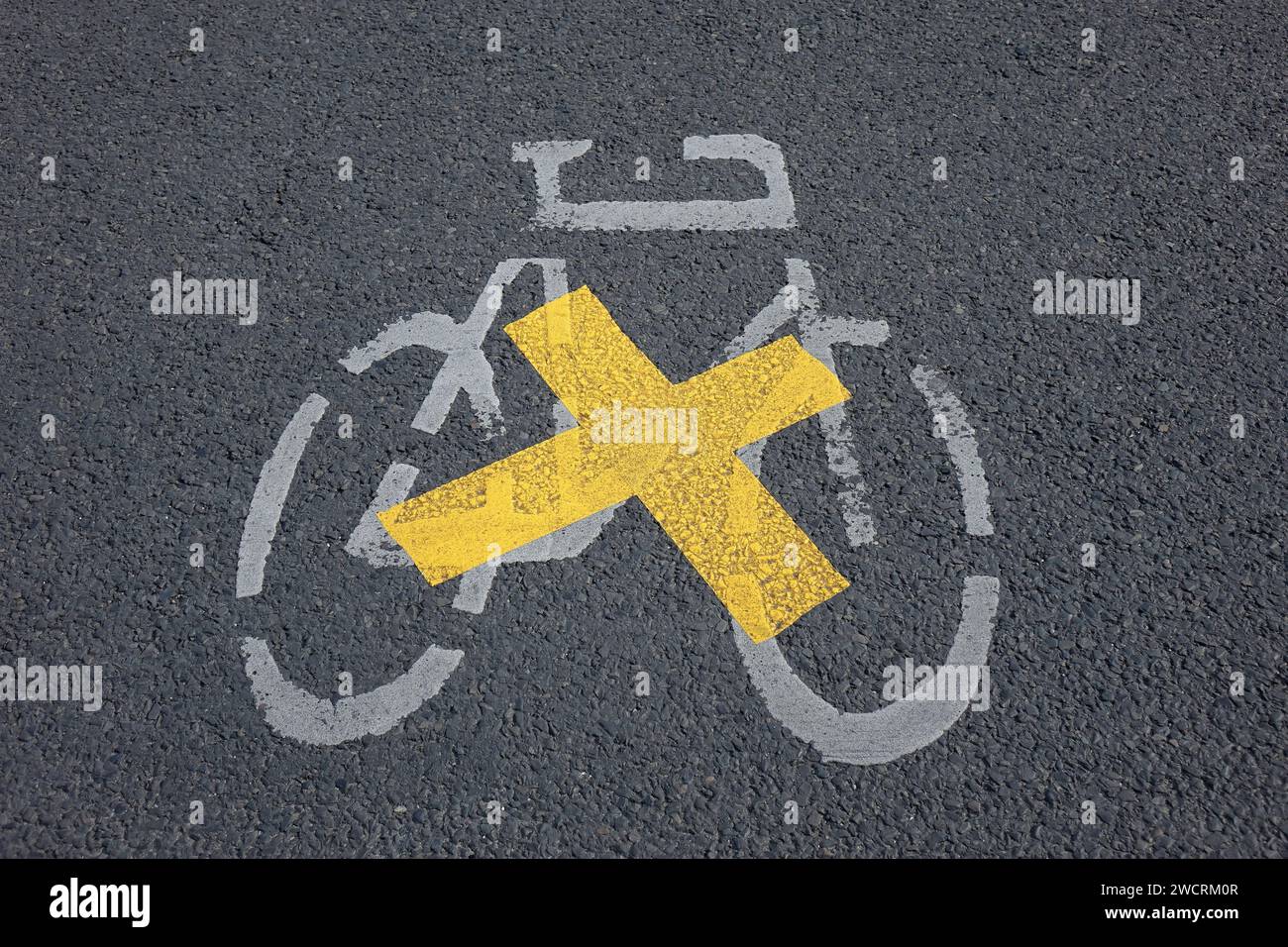 Durchgestrichenes Fahrradpiktogramm durchgestrichenes Fahrradpiktogramm ...