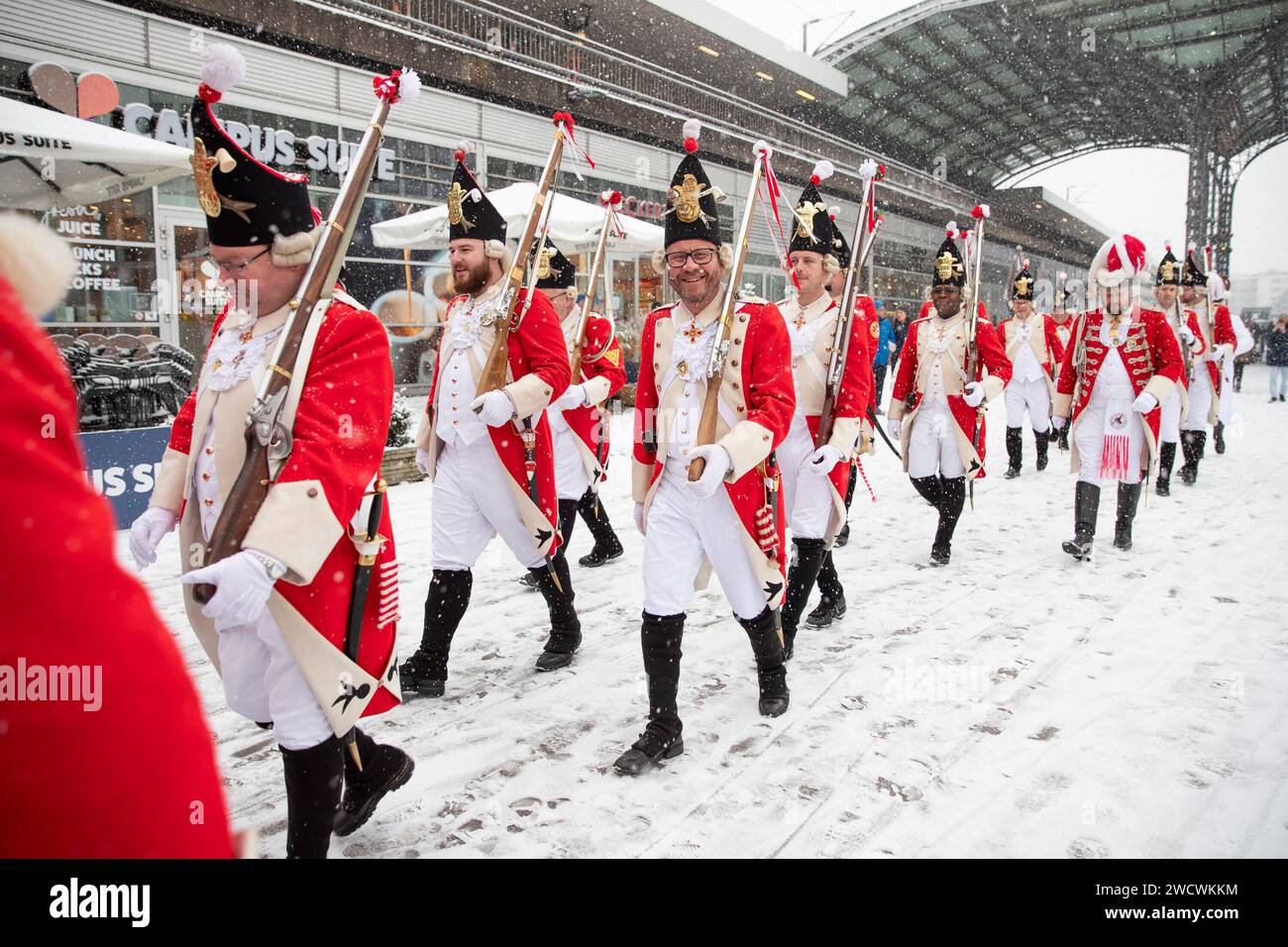 Die Roten Funken beim Empfang der deutschen Handballnationalmannschaft am Hauptbahnhof, am 17.01 ...