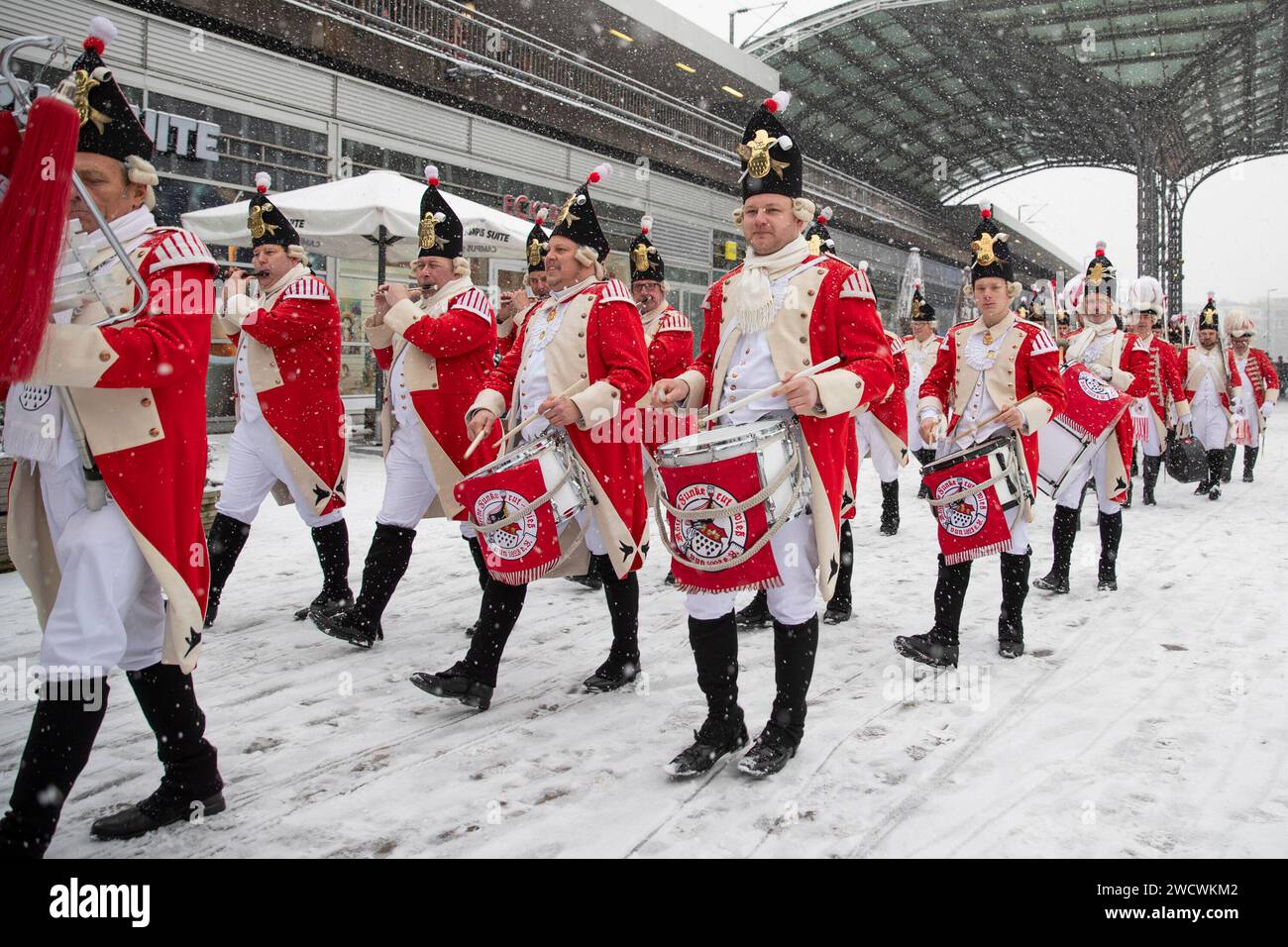 Die Roten Funken beim Empfang der deutschen Handballnationalmannschaft am Hauptbahnhof, am 17.01 ...