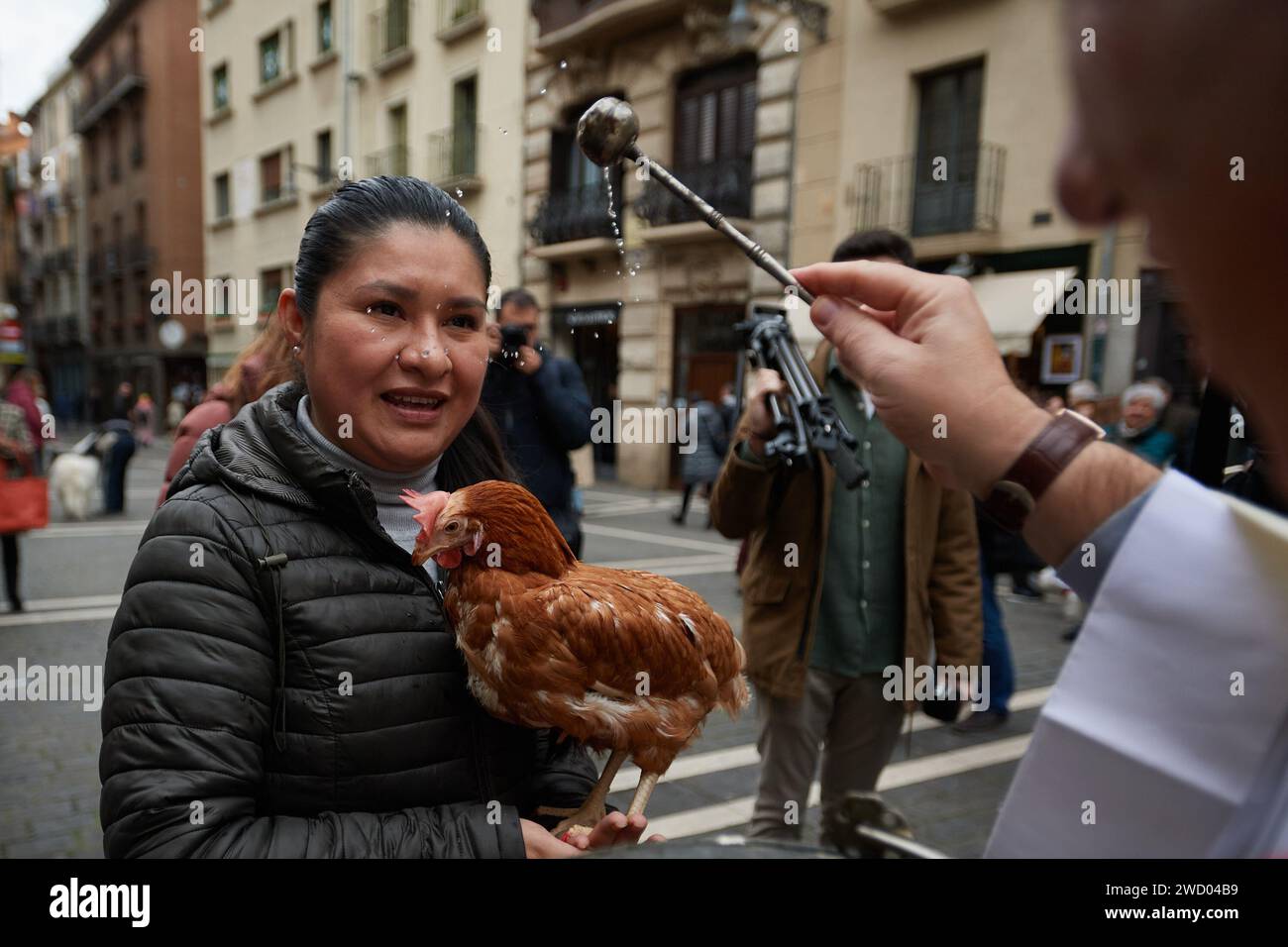Pamplona, Spanien. Januar 2024. Cesar Magaña, Militärpriester der ...