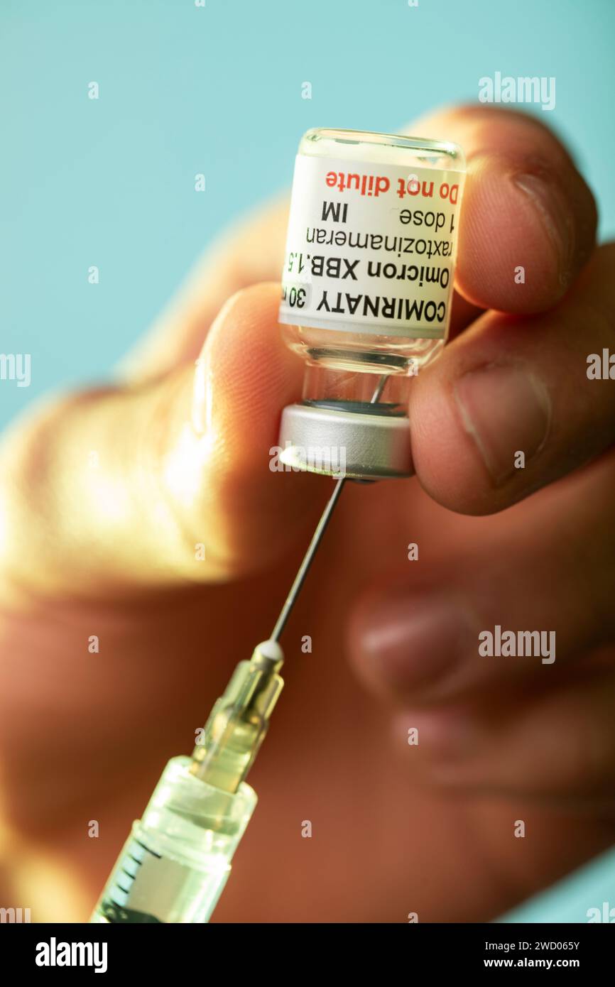Xbb impfstoff -Fotos und -Bildmaterial in hoher Auflösung – Alamy