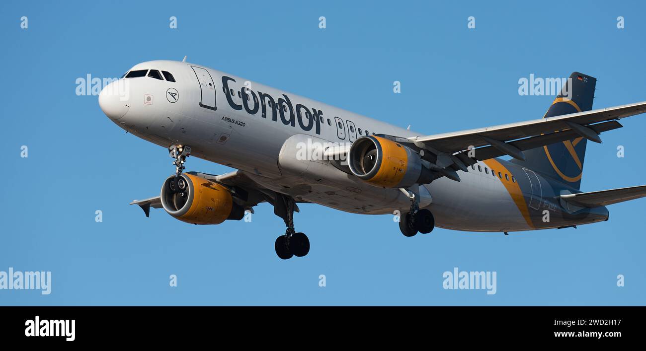 Teneriffa, Spanien 17. Januar 2024. Airbus A320-212 Condor Airlines ...