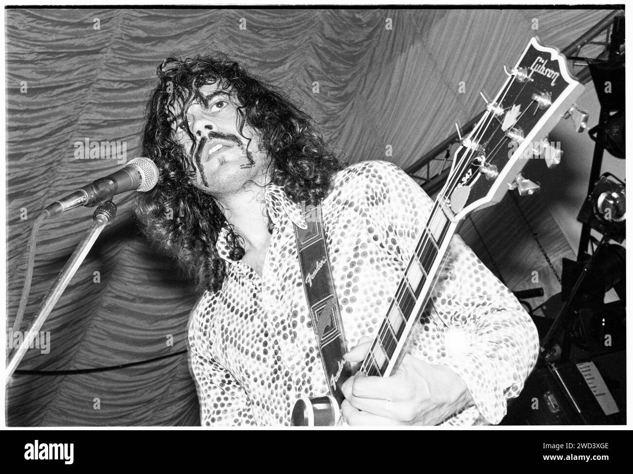 Saurer jazz Ausgeschnittene Stockfotos und -bilder - Alamy