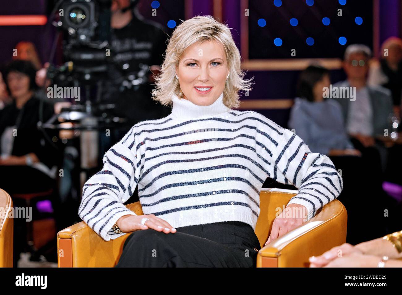 MDR - Flussboot. Moderatorin Kamilla Senjo anläßlich der Aufzeichnung ...