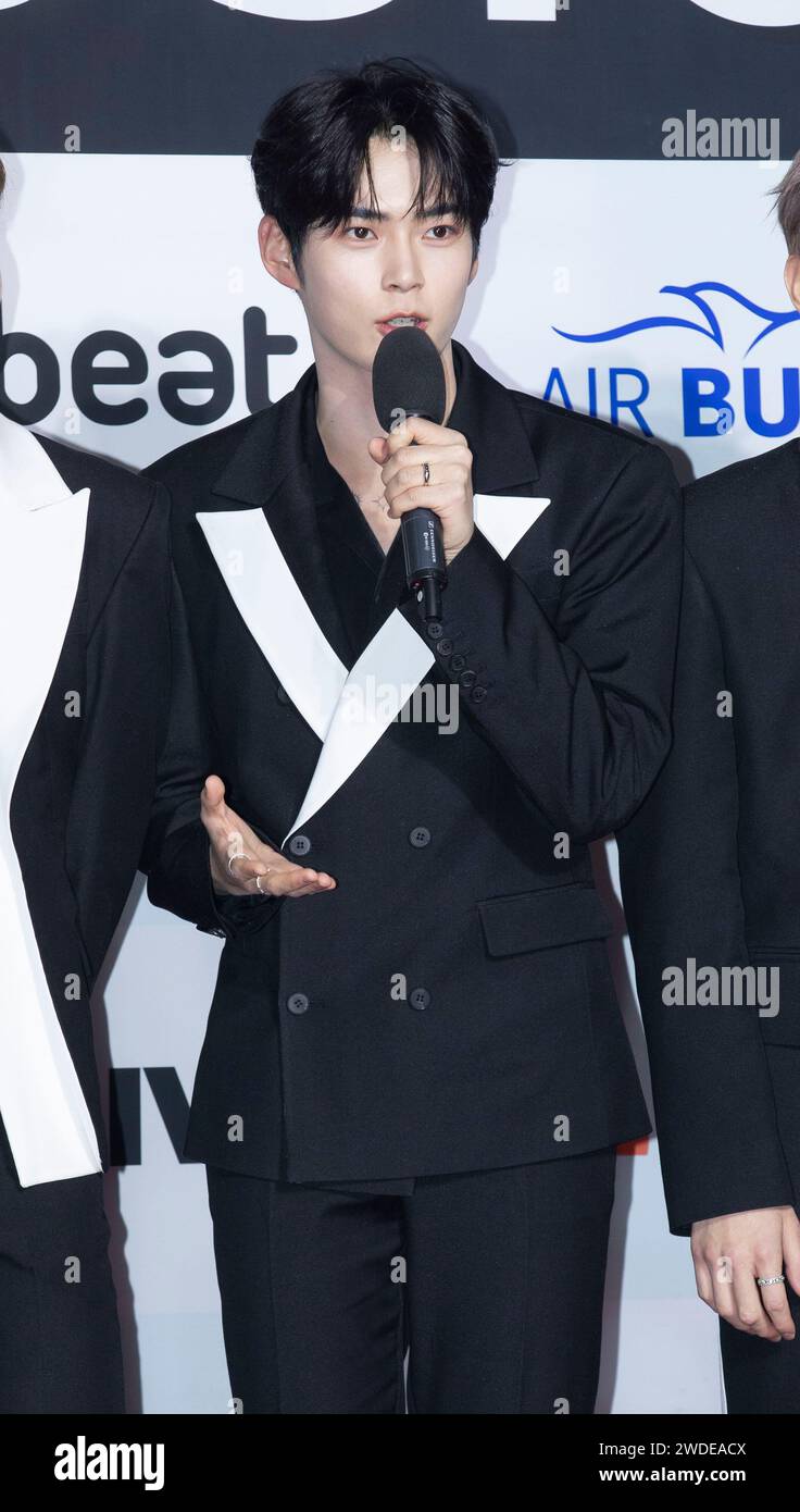 10. Januar 2024: Die südkoreanische K-Pop-Jungs-Band Zerobaseone, die ...