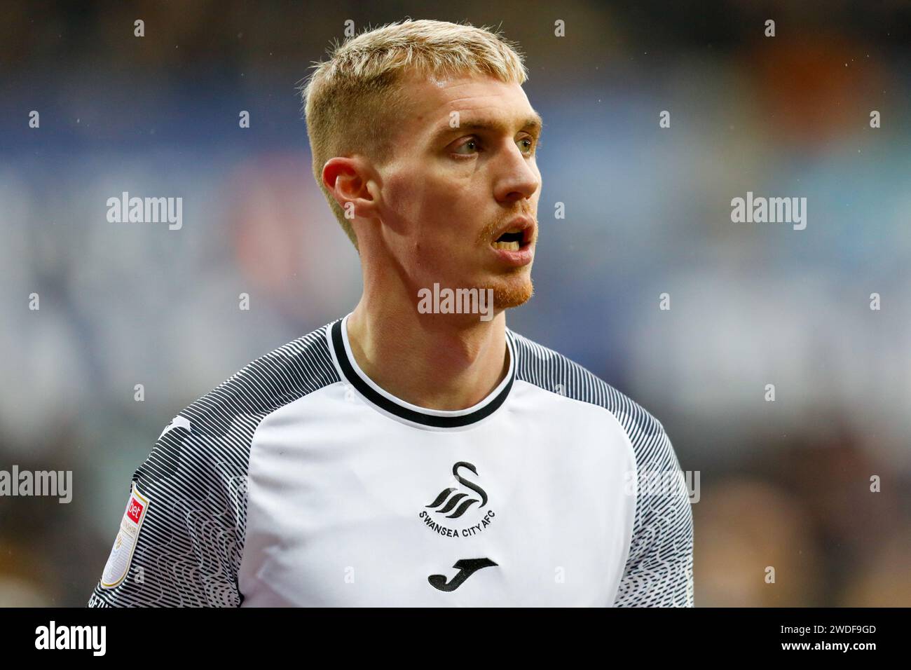 Swansea, Großbritannien. Januar 2024. Jay Fulton von Swansea City EFL ...