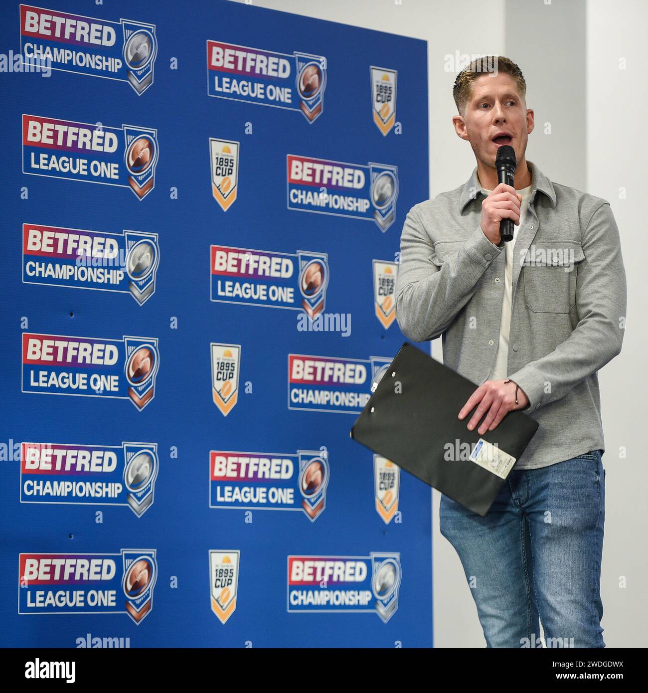 Wakefield, England - 19. Januar 2024 - Moderator Ross Fiddes. Rugby ... Wakefield, England - 19. Januar 2024 - Moderator Ross Fiddes. Rugby ...