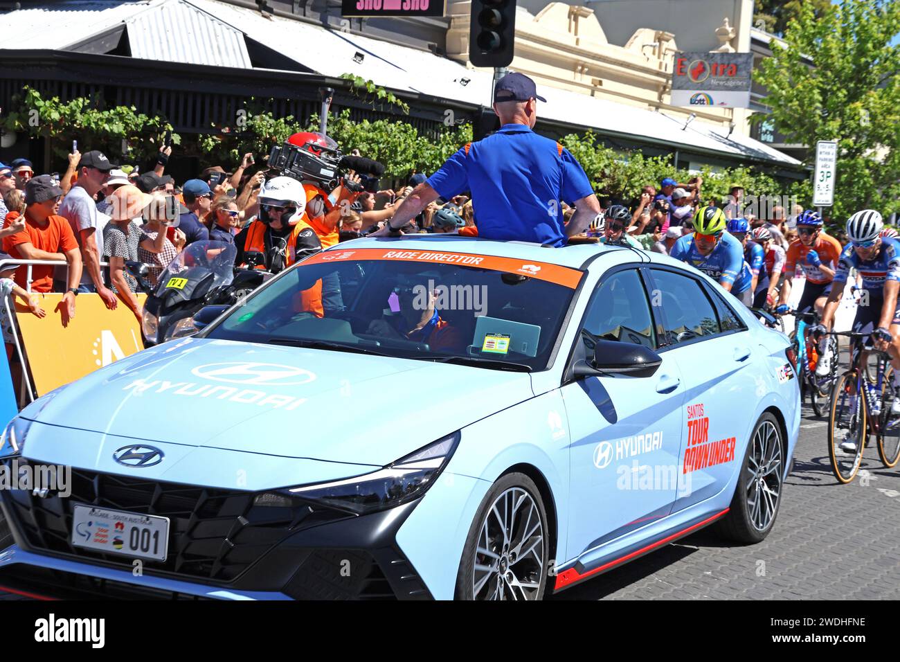 Adelaide Australia 21. Januar 2024. Rennleiter Stuart O'Grady führte ...