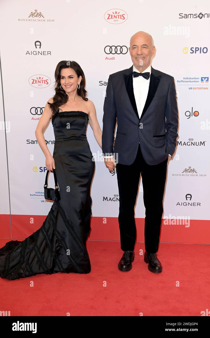 Heiner Lauterbach mit Ehefrau Viktoria Lauterbach beim 48. Deutsche Filmball 2024 im Hotel ...