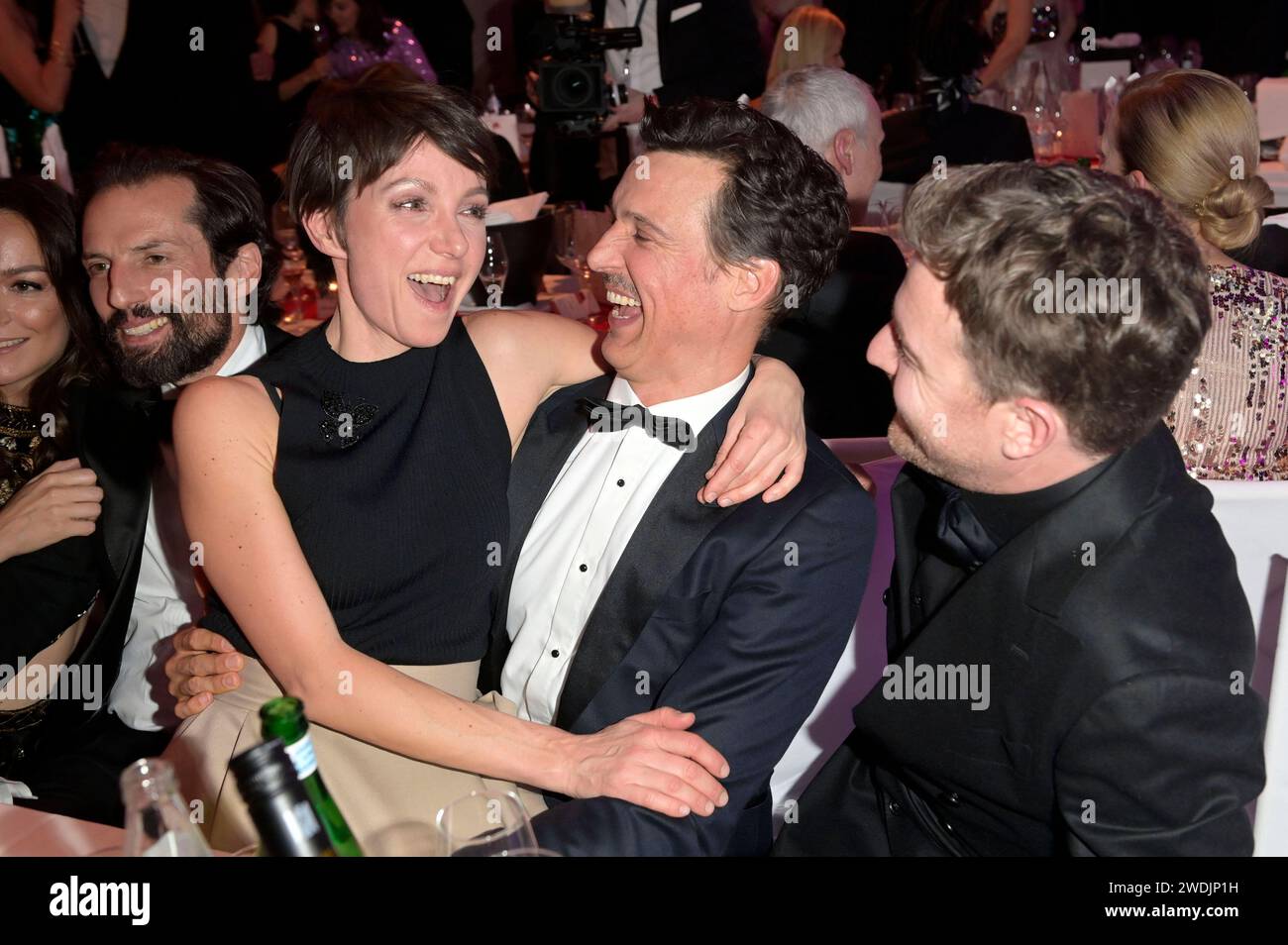 Julia Koschitz, Florian David Fitz und Friedrich Mücke beim 48 ...
