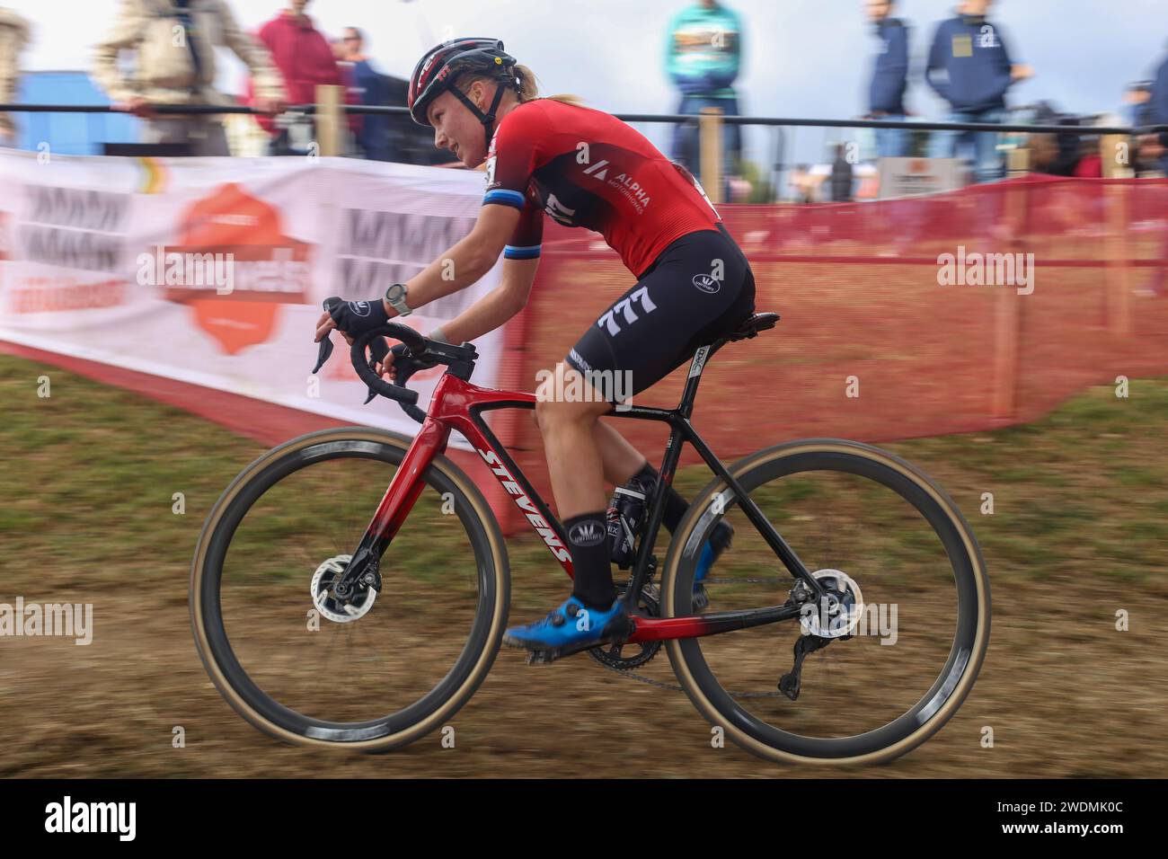 Benidorm, Spanien, 21. Januar 2024: Red Cyclocross-Fahrerin Annemarie ...