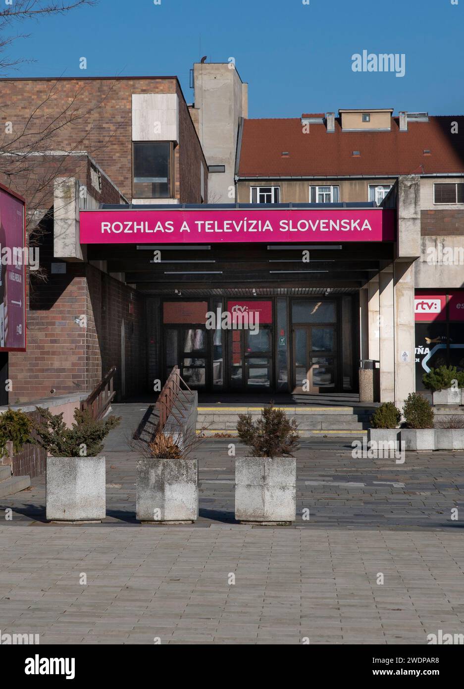 Bratislava, Slowakei - 20. Januar 2024 : das slowakische Funkgebäude ...
