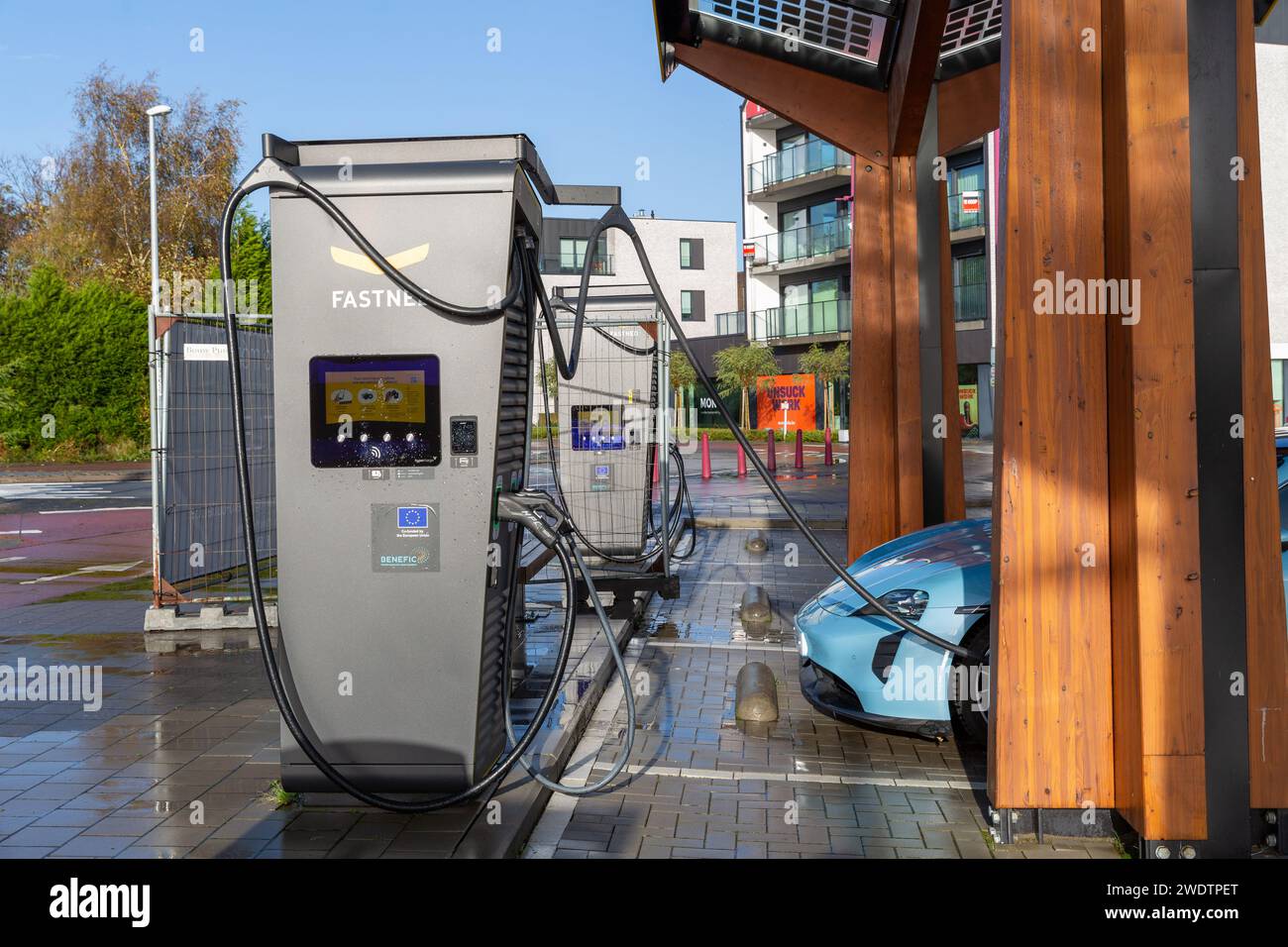 Fastned ladegerät -Fotos und -Bildmaterial in hoher Auflösung – Alamy