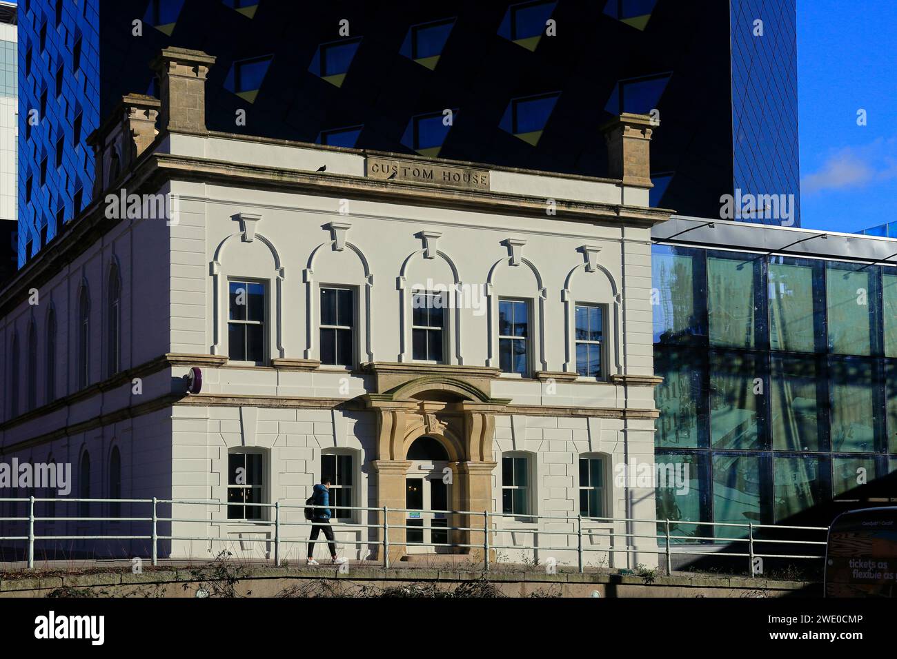 Das Custom House im Stadtzentrum von Cardiff. Die Fassade ist jetzt vor ...