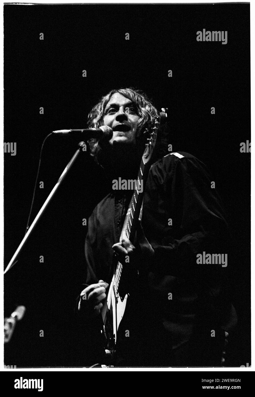 THE ZUTONS, CONCERT, 2005: Dave McCabe, Leadsänger und Gitarrist der ...