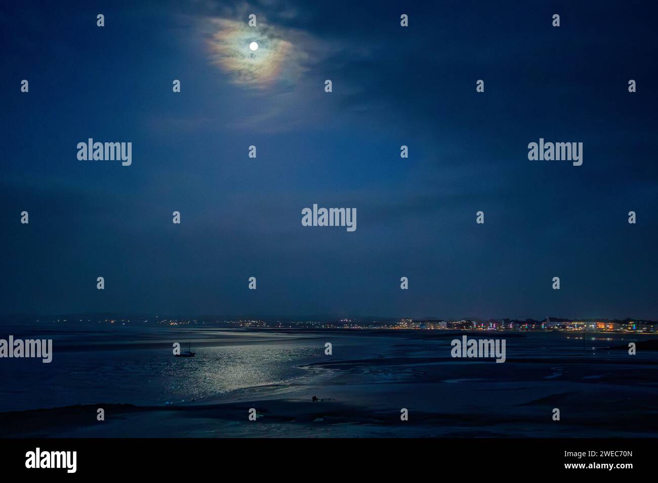 Erster vollmond 2024 -Fotos und -Bildmaterial in hoher Auflösung – Alamy
