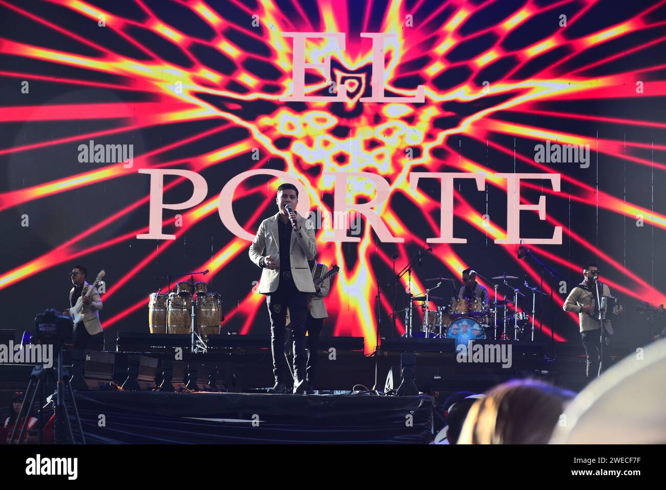 LEON, MEXIKO, 24. JAN: Mexikanische Band El Porte de Leon auf der Bühne ...