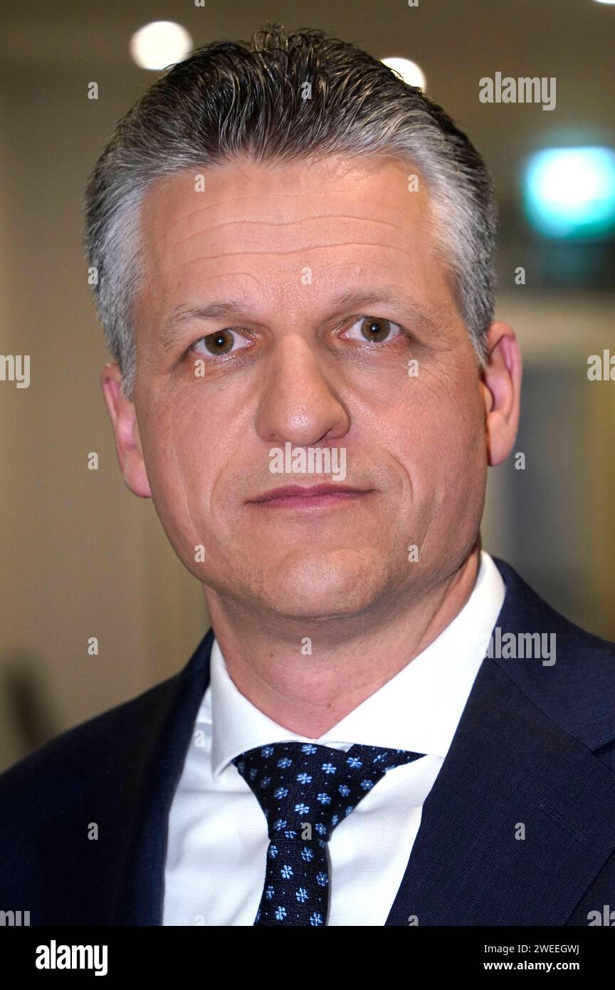 Thorsten frei in der ARD-Talkshow maischberger im Studio Berlin ...