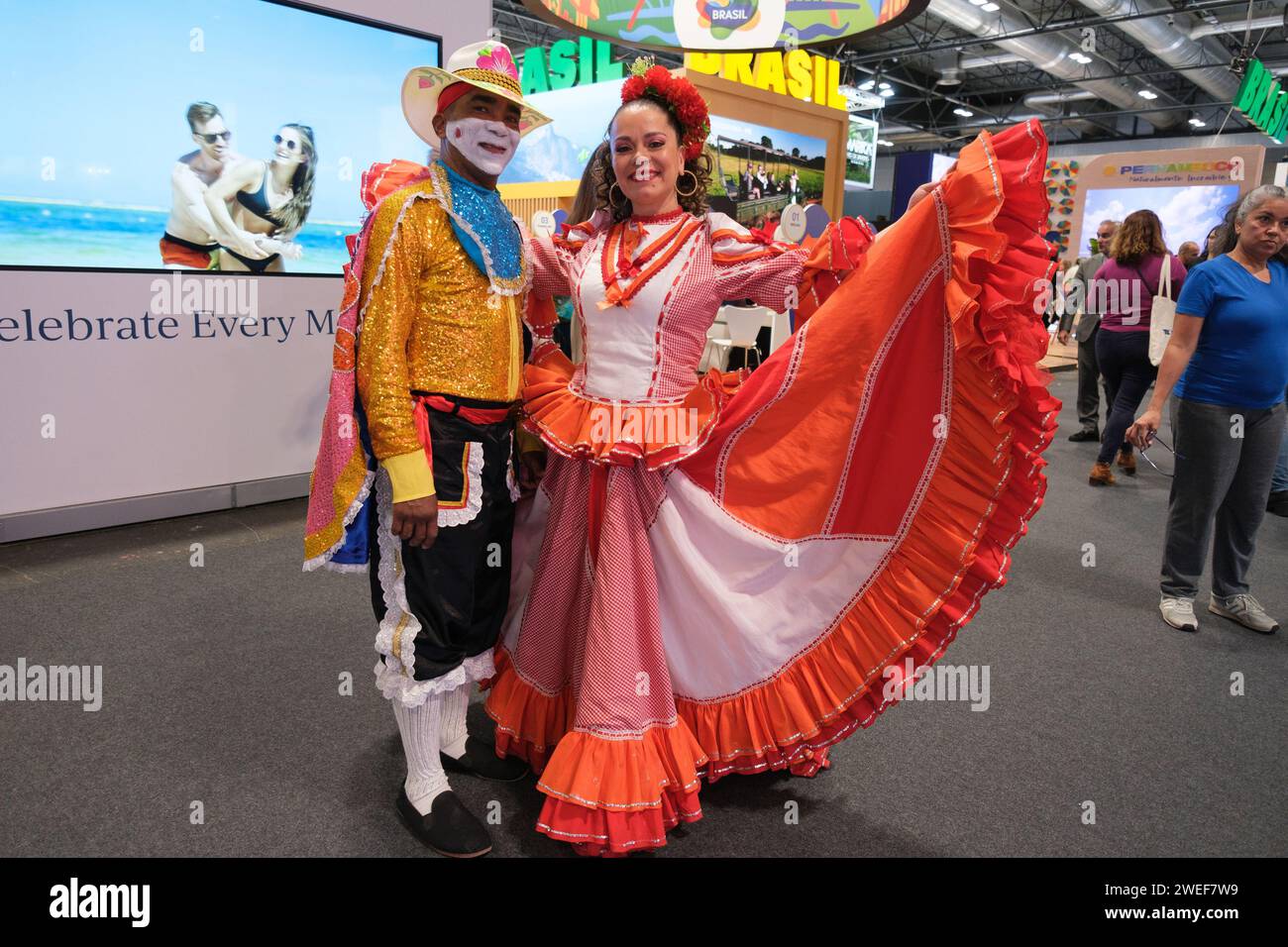 Sehen Sie sich die 44. Ausgabe der Internationalen Tourismusmesse Fitur ...