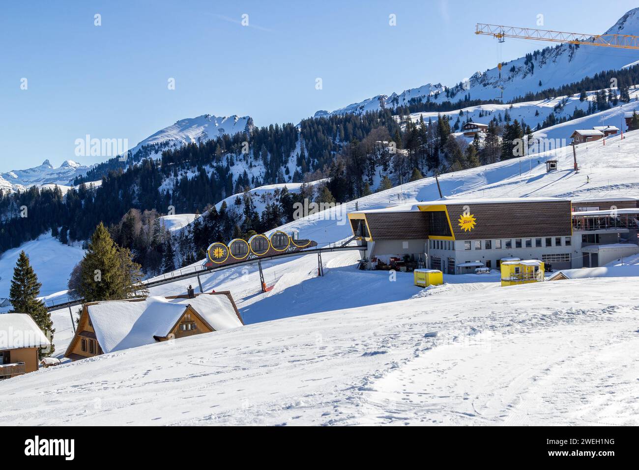 Stoos, Schweiz - 09. Februar 2022: Die einzigartige und innovative ...