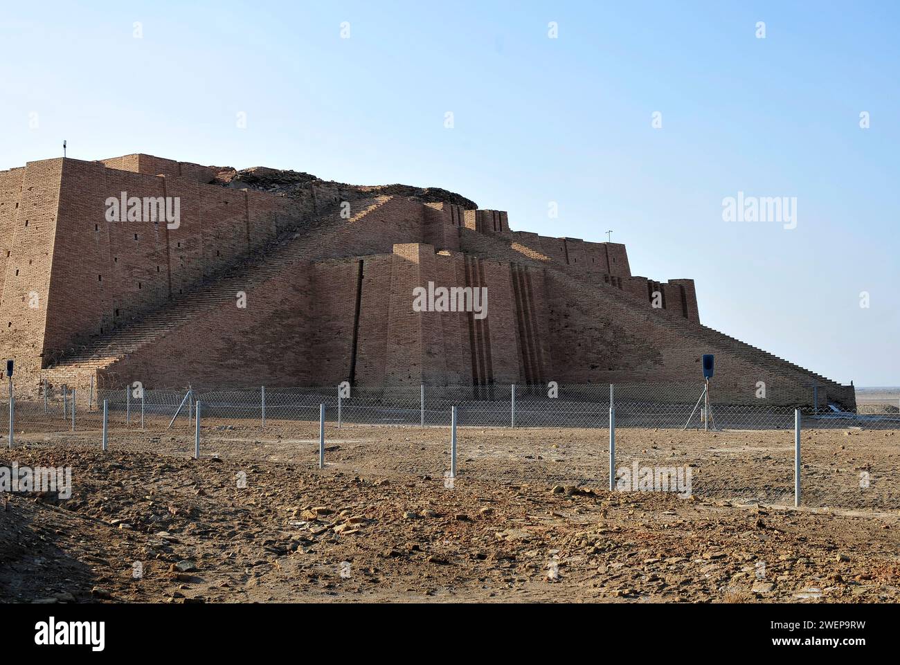 Ziggurat of ur -Fotos und -Bildmaterial in hoher Auflösung – Alamy